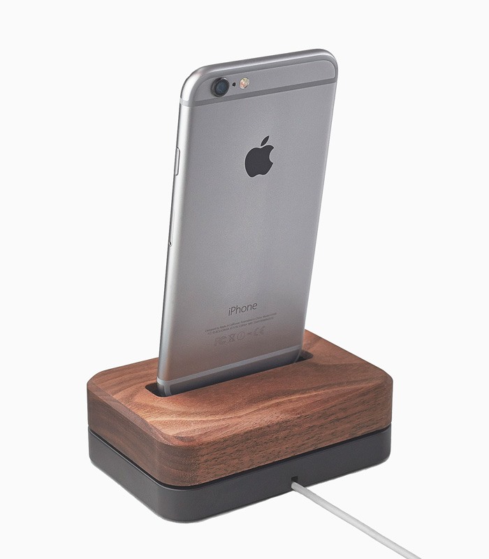 iPhone dock – ADVANCE TECH